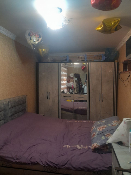 2 xonali kvartira sotiladi