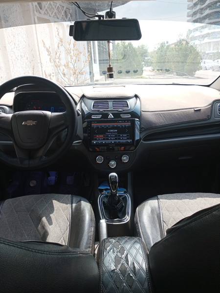 Автомобиль кобальт