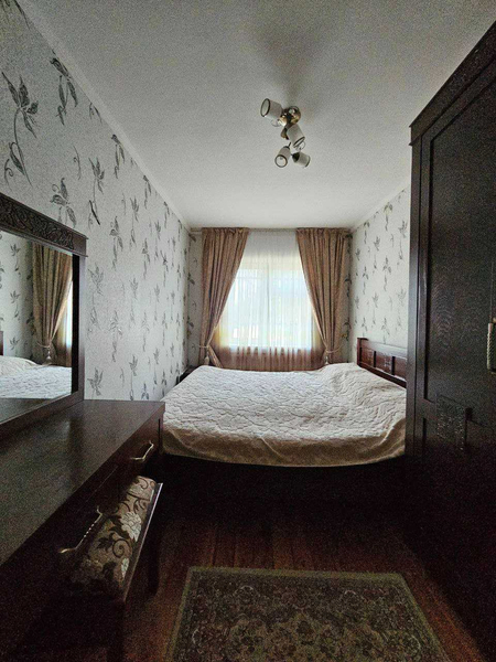 Продам квартиру 3/2/4, 65 м2, кирпич, Авиасозлар 3