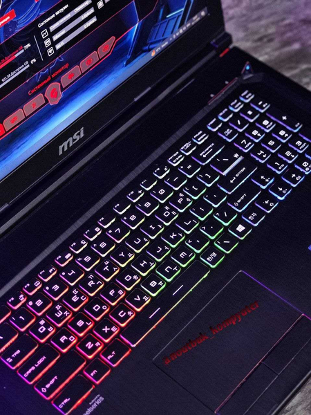 Мощный игровой MSi Core I7 8750H