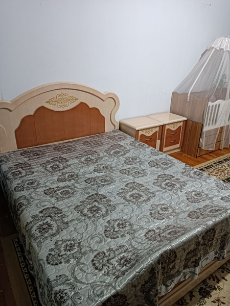 Спальный гарнитур сотилади