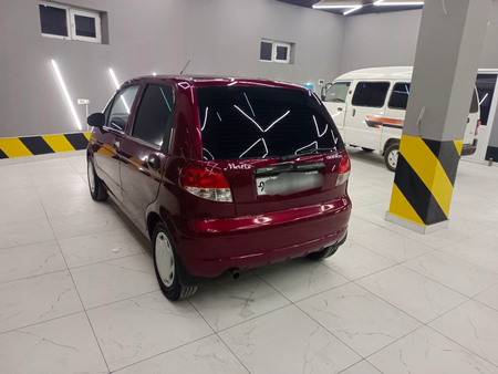 Matiz standart Qizil