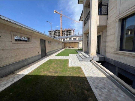 Продается Евро дом Ор-р: Буз базар 450 м2