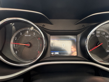 Продаётся автомобиль TRACER PREMIER