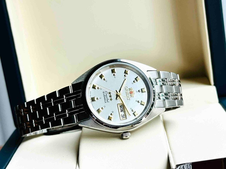 Orient 3. Star. Yengi karobka dok