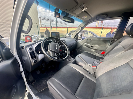 KIA BONGO sotiladi 2022yil