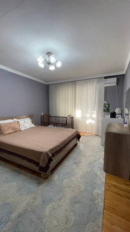 Продается 3х ком. квартира на ул.Амира Темура, ор-р: м.Бадамзар,103м2