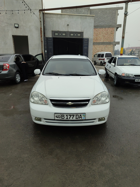 Lasetti 2-pozitsiya
