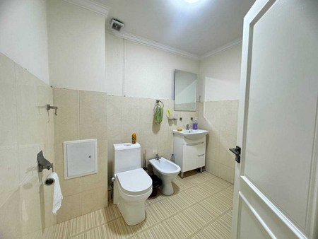 продается комерческое помещение 109 кв.м  ЖК Узбегим