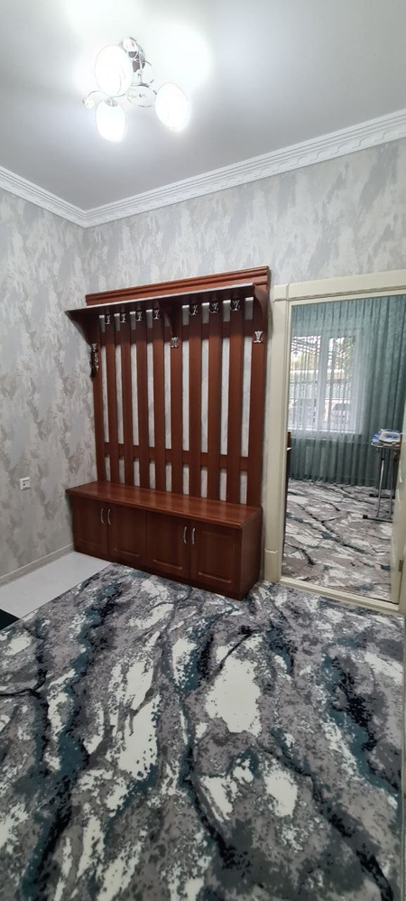 Srochna Arenda 3 xona Aloqa 500 y.e