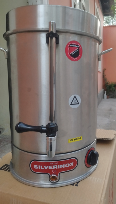 Srochno sotiladi ! Elektr Samovar turkiya( bardak 160) 16 litr