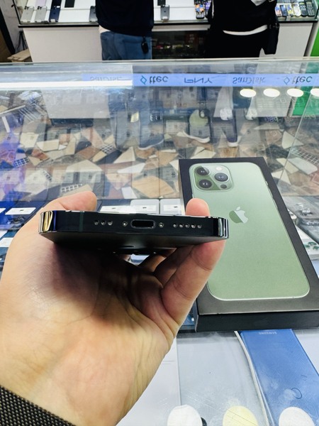 iPhone 13 Pro 128 gb green