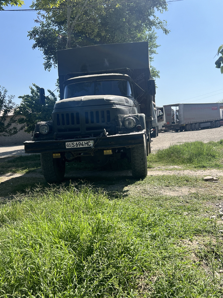 Zil.  131. Sotiladi