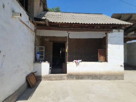 Uy sotiladi 55 da