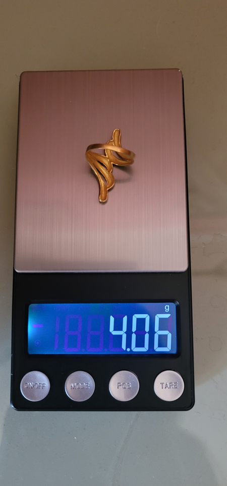продаётся золотое кольцо