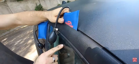 Открыть машину вскрыте автомобиль мошина очиш вскрить авто 24