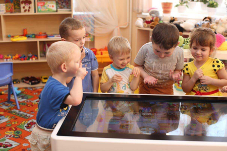 Children's interactive table UTSKids 43