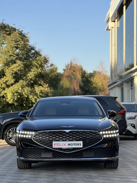 Hyundai Genesis G 90