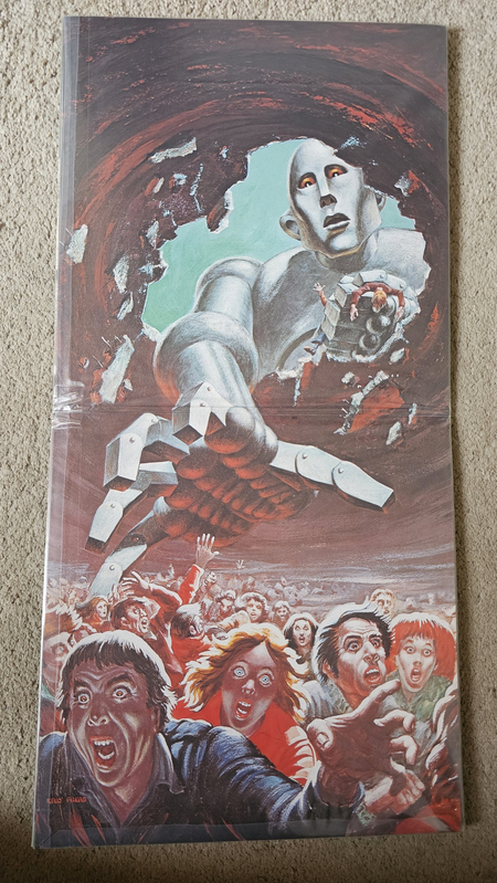 Продается виниловый диск  QUEEN-THE NEWS OF THE WORLD,1977 г.