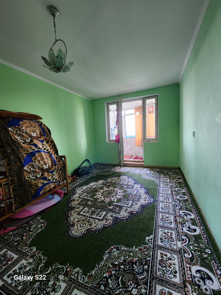 Срочно продается 2 ком квартира .Бам.