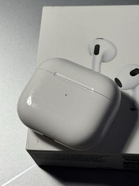 Apple AirPods 3, в отличном состоянии