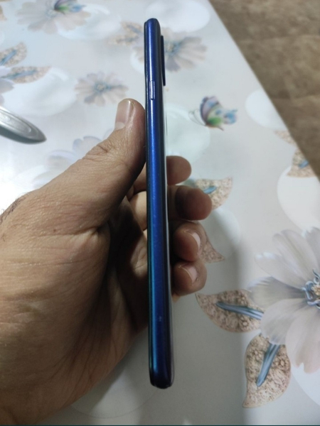 Samsung A20s Srochna Sotiladi