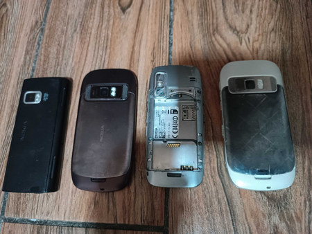 Nokia X6. C7. E75 smartfon.