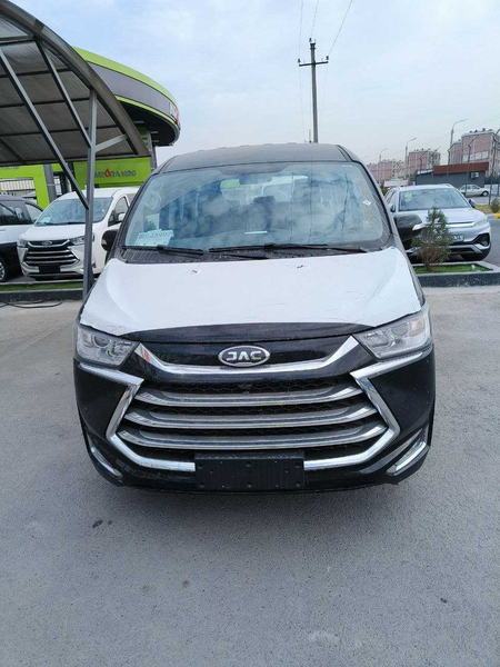 JAC M4 Mikroaftobus  11  va 9 o'rindiqli ( B va D kategoriya )