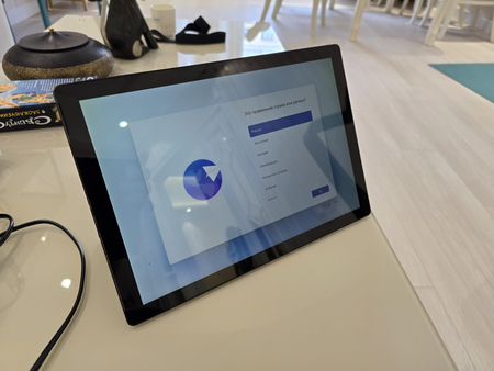 Компьютер Microsoft Surface pro 7 8/256