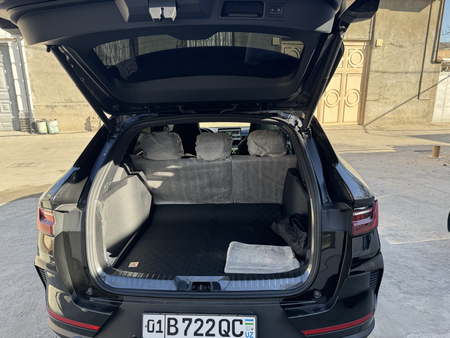Byd Song plus flagship Kraska toza  Navarotga 3000min  tiqilgan