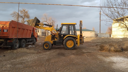 Сдается в аренду экскаватор погрузчик JCB 3DX