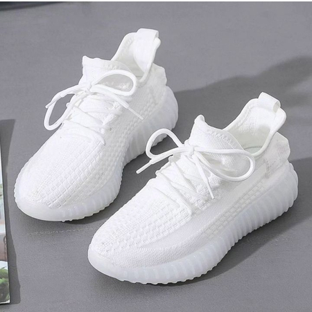 Yeeziy oyoq kiyimlarimiz keldi