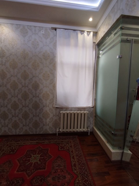 Uy sotiladi / Дом продаётся