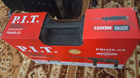 Перфоратор P.I.T 1050 ватт,