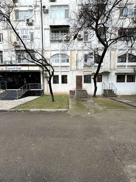 Продается ю -2 3/1/9 вдоль дороги