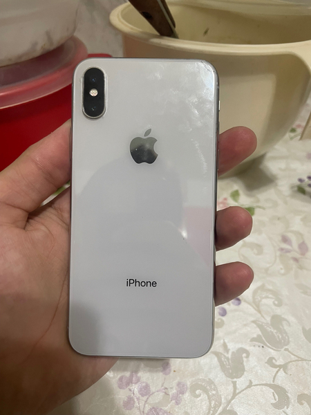 Продается IPhone X  в идеальном состоянии