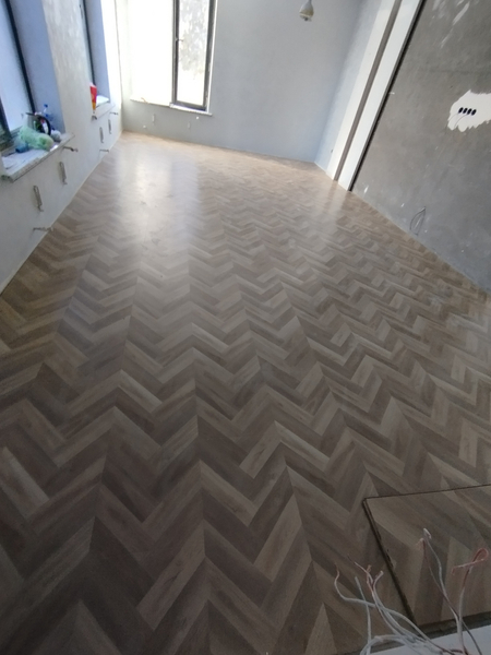 Laminat tarket  xizmatlari