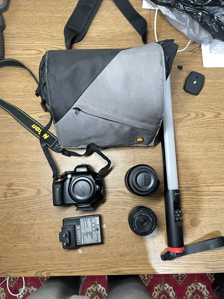Fotoapparat sotiladi. Nikon d5100