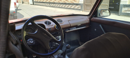 Sotiladi vaz 2106