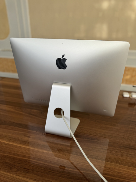 Компютер iMac 1 терабайт оффислар еки бошка жойларга ишлатиш учун зур