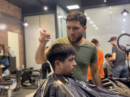 Barber (мужской мастер на дому)