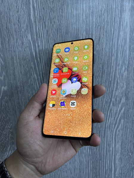 Samsung s 20 + 256 GB