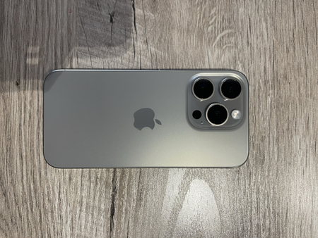 Iphone 15 Pro iyulda olingan