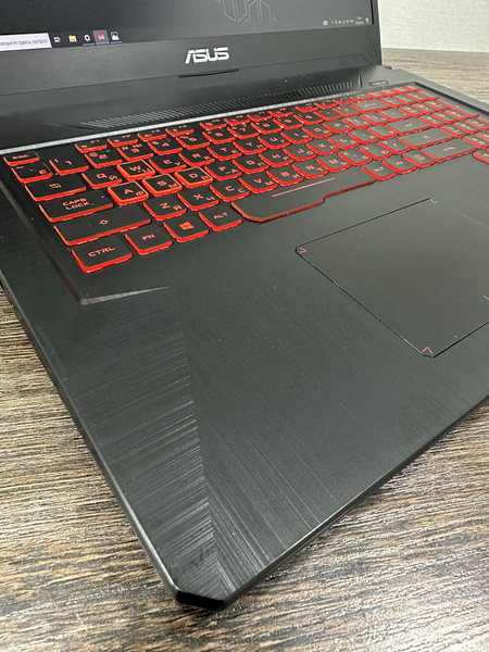мощный Hp 15-ef2025, в отличном состоянии, как новый