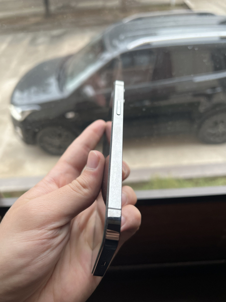 Iphone 12 Pro naqd yoki nasiya