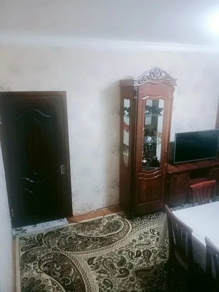 Башлык 3 комнаты 2/9. Ор-р 369 школа