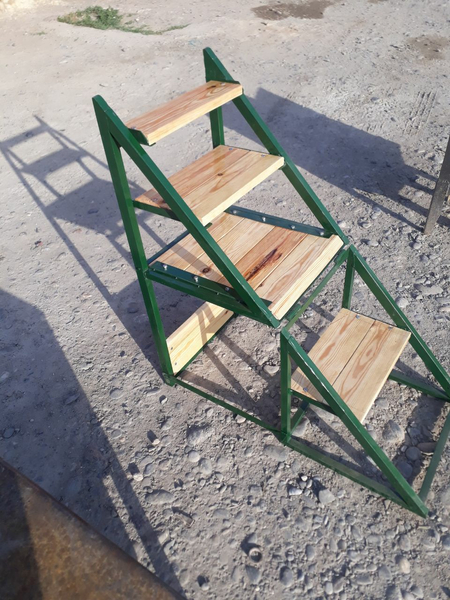 Yig'iladigan stul