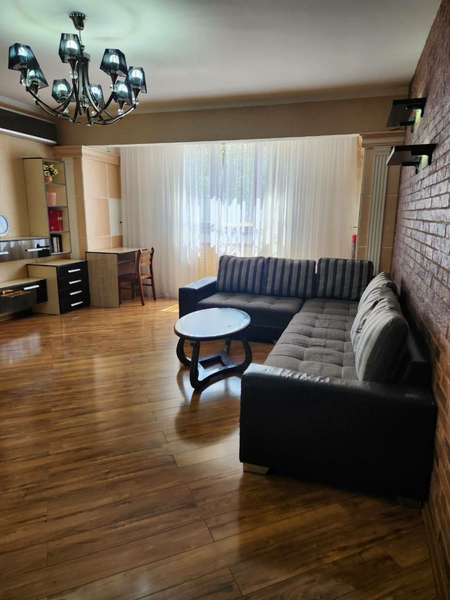 Нукусская 3в2/2/9  Гламур Бутик 75м2 балкон 1*7