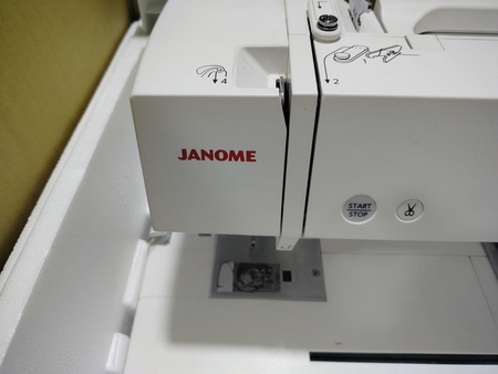 Janome 500 E xolati yangi.