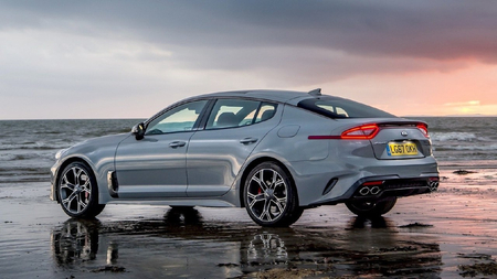 Umid Avtodan Kia Stinger 2023 yillik 8% halol nasiya savdo